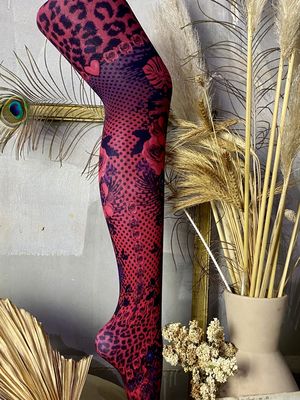 FRIDA Tights by Brokante – Red Patterned Women's Tights | The French Shoppe